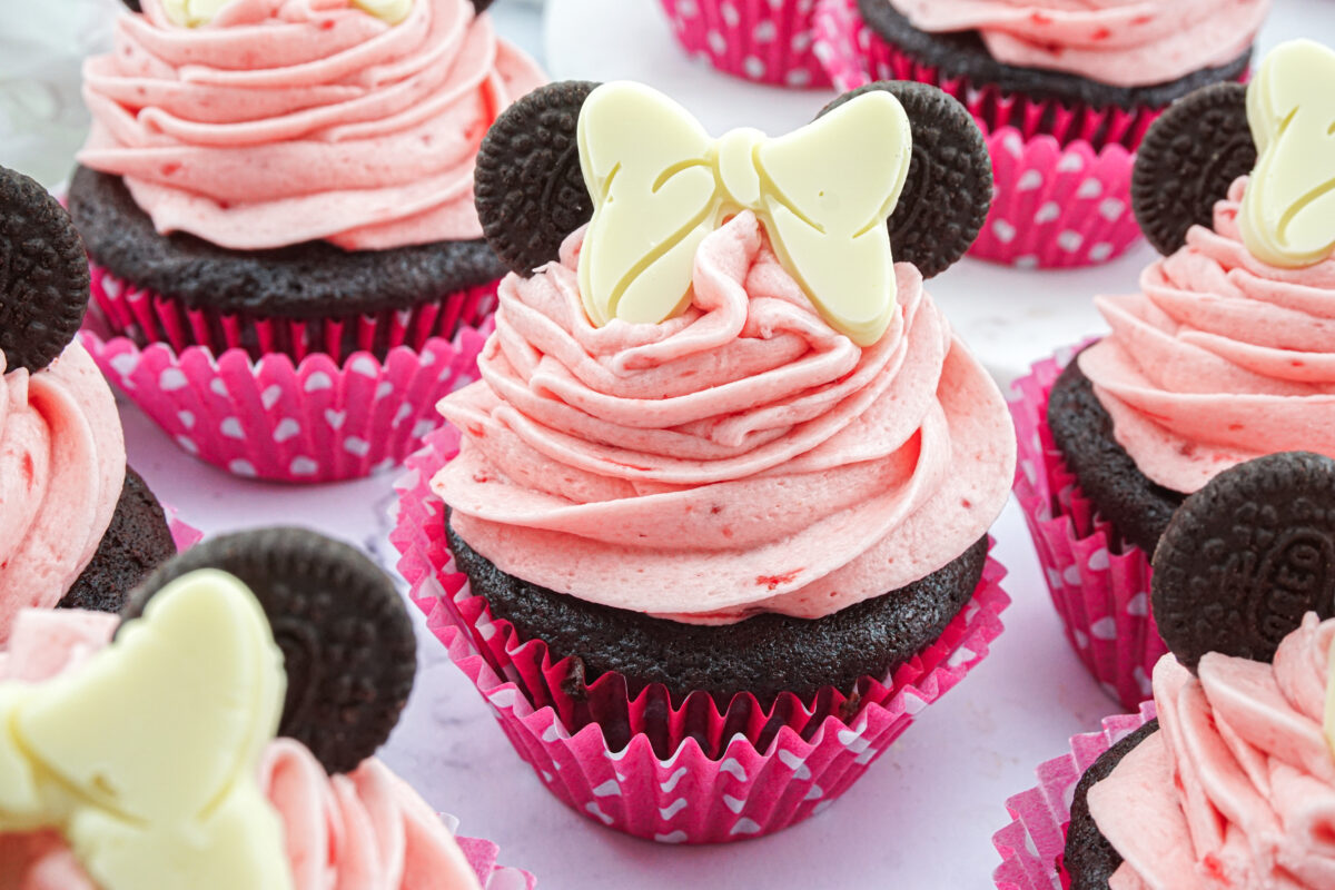 Minnie Mouse Cupcakes - Liv's Little Muffins
